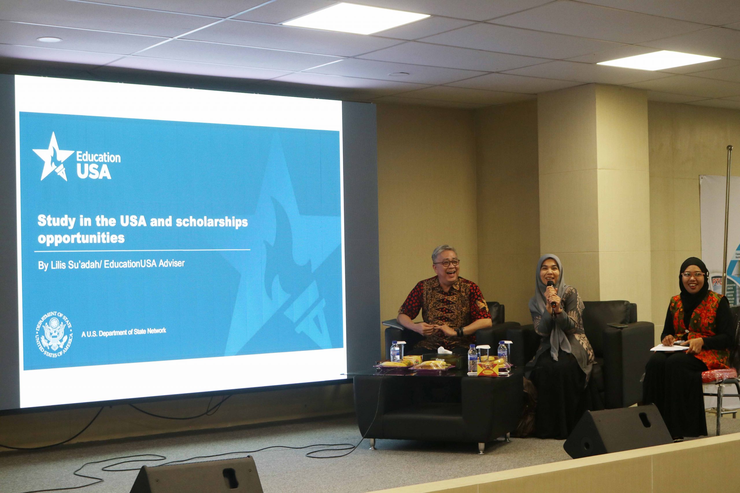 Buka Peluang Beasiswa Amerika, CAIO UIN Jambi Hadirkan Educational USA ...